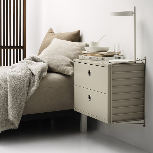 STRING Police na časopisy Magazine Shelf 78 x 30, Beige | DESIGNSPOT